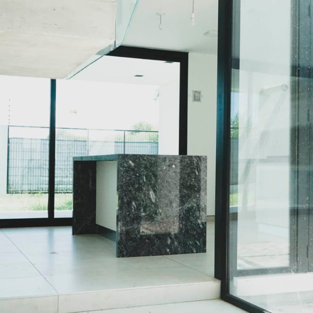 Rumi Black 20 - Marmoltec